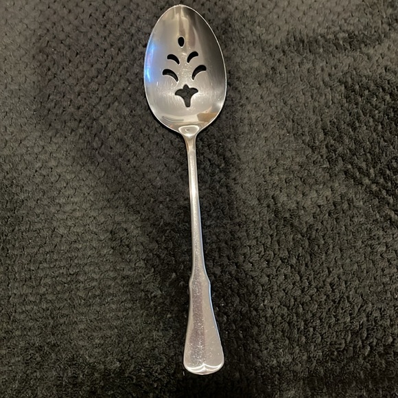 Oneida | Dining | Patrick Henry Stainless Serving Spoon By Oneida ...